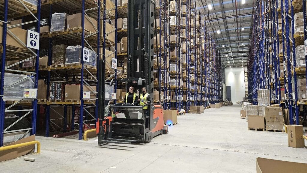 Very Narrow Aisle VNA Training Birmingham | 4KS Forklift Training